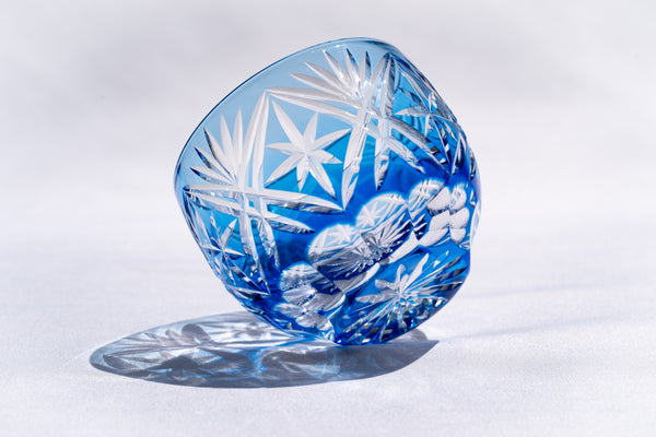 M-086-BL 剣菱星文様 ぐい呑 ブルー – 硝子工房 彩鳳