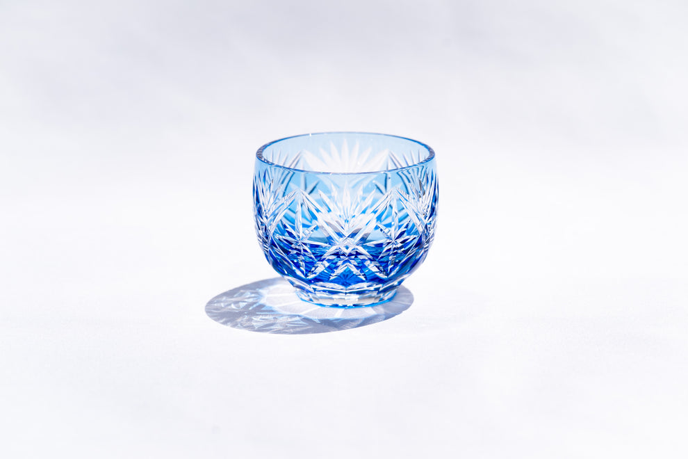 M-086-BL 剣菱星文様 ぐい呑 ブルー – 硝子工房 彩鳳